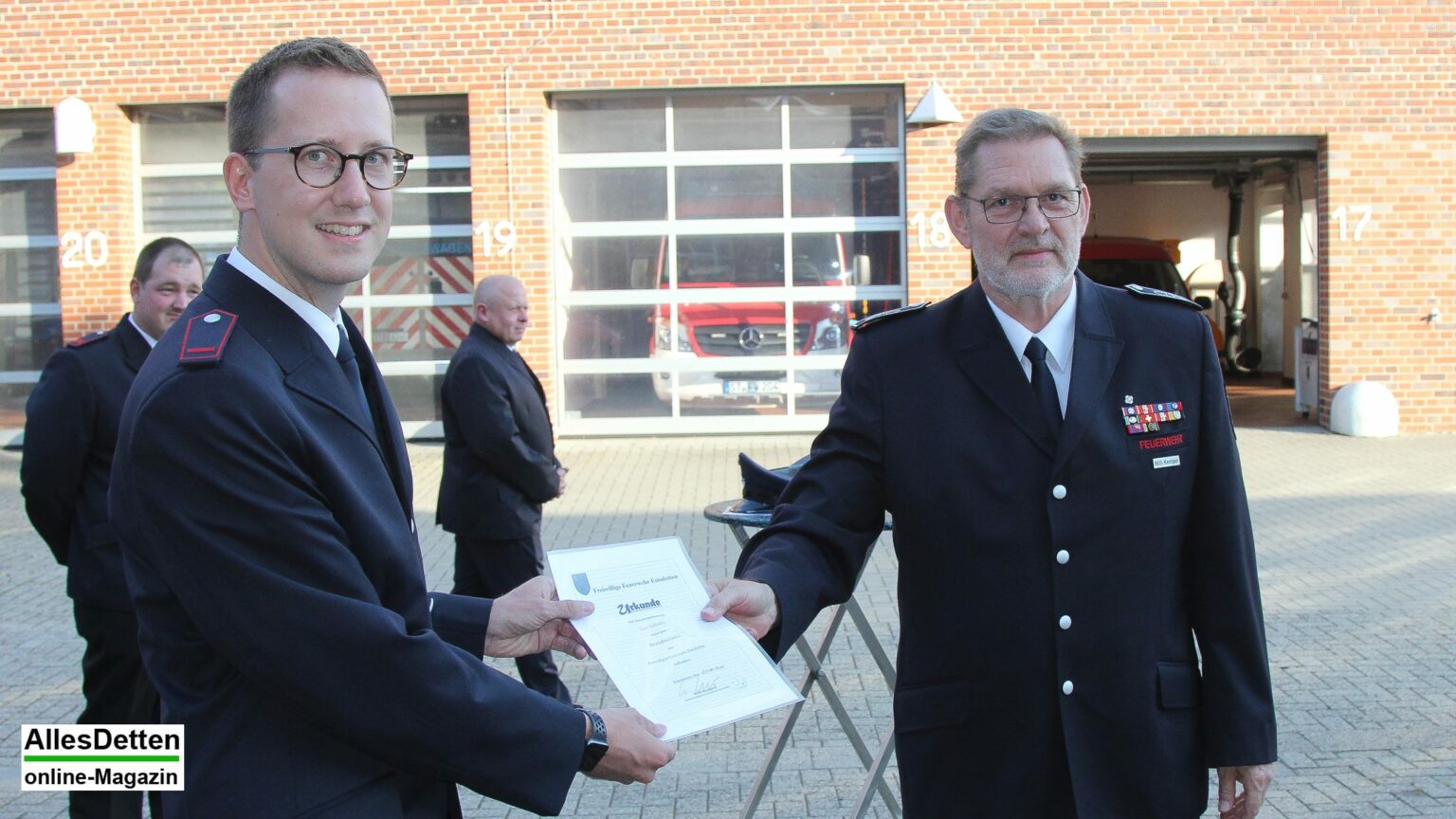 Beförderungen bei der Feuerwehr | Alles Detten
