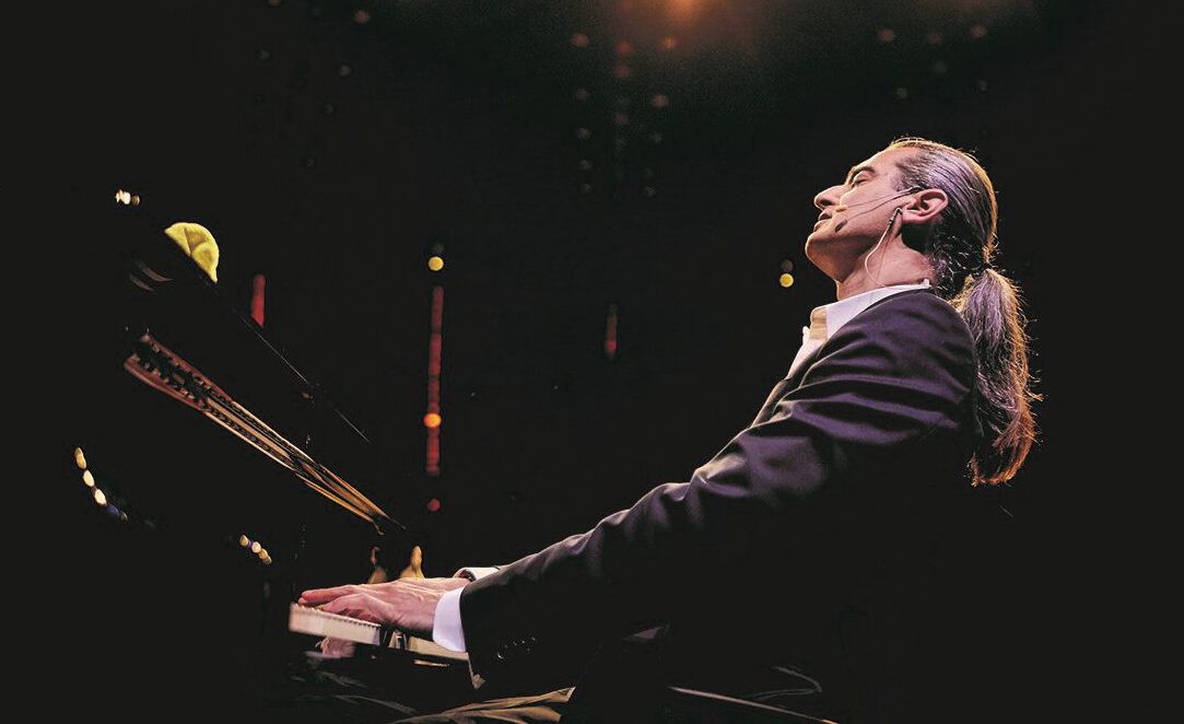 Hagen Rether im Bürgersaal von Stroetmanns Fabrik | Alles Detten