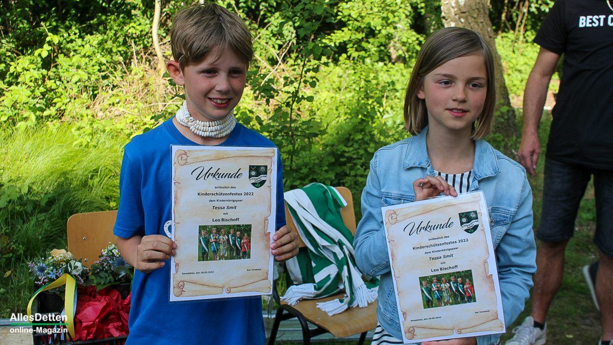 Neues Kinderkönigspaar in Sinningen | Alles Detten